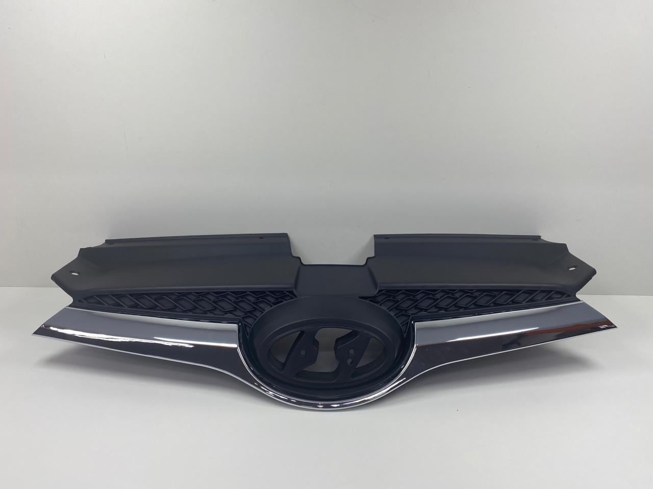 Grade Dianteira Hyundai Veloster 2011 A 2015 Preta Com Friso Cromado